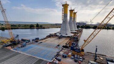 Fécamp洋上風力発電所 71基の重力式基礎を設置完了