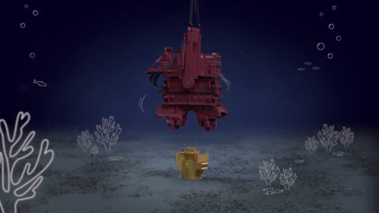 ポルトガルで設置される商用規模の波力発電設備「C4」