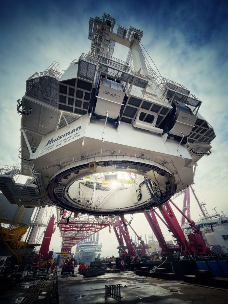 SEP船「Sea Installer」クレーンのアップグレード