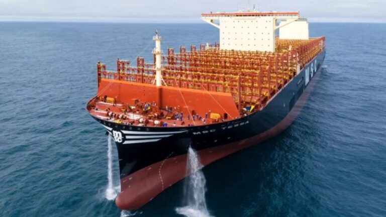 コンテナ積載能力24,136TEU「ONE INNOVATION」竣工