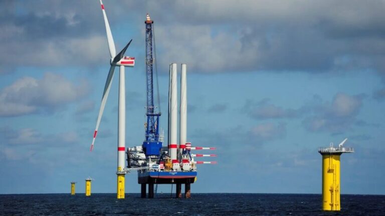 ドイツの「Gode Wind 1」で風力タービンに貨物船が衝突