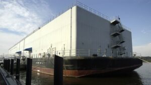 アメリカ海軍向け 6隻目の宿泊艦「APL 67」クラス建造契約