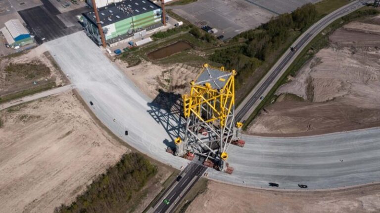 「Vineyard Wind 1」の洋上変電所がデンマークを出発