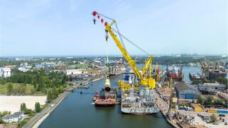 次世代洋上風車設置船「Les Alizés」初作業へ向け準備