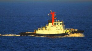 大林・東亜のSEP船「柏鶴」横浜のJMUから常陸那珂港へ