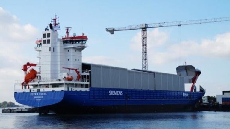 NnG洋上風力 シーメンスガメサのナセルがスコットランドに到着