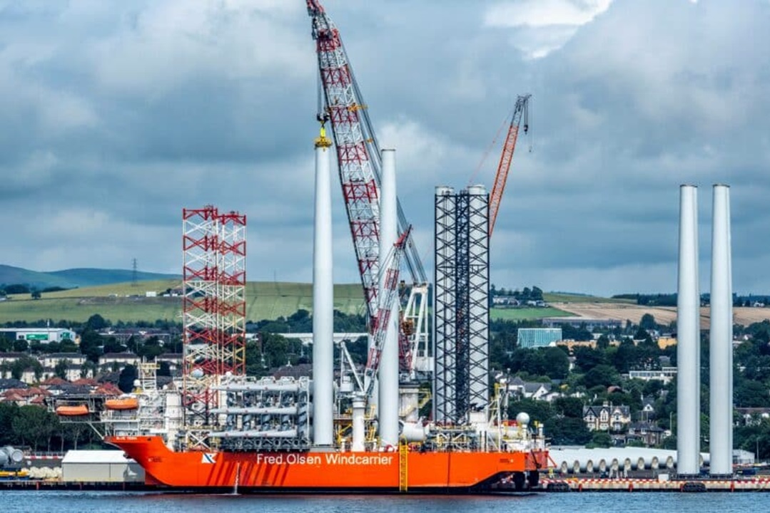 NnG洋上風力で1基目の8MW風力タービン設置