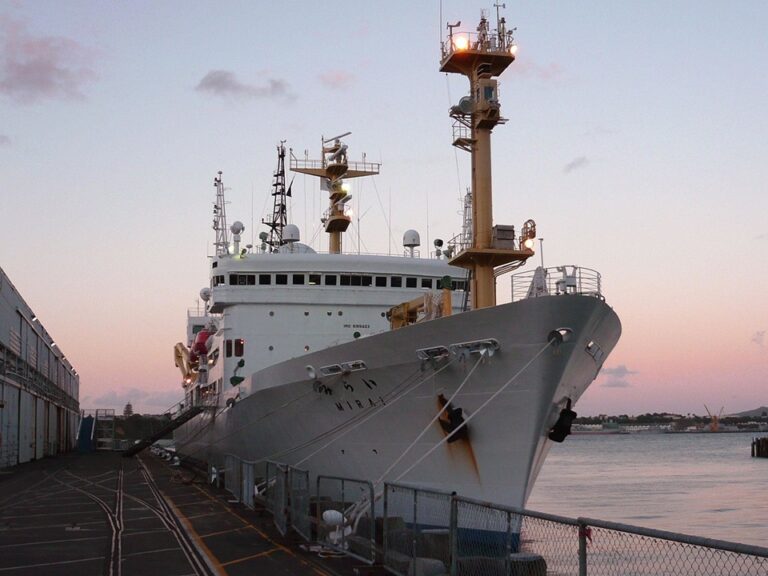 JAMSTECが建造している北極域研究船の船名募集中