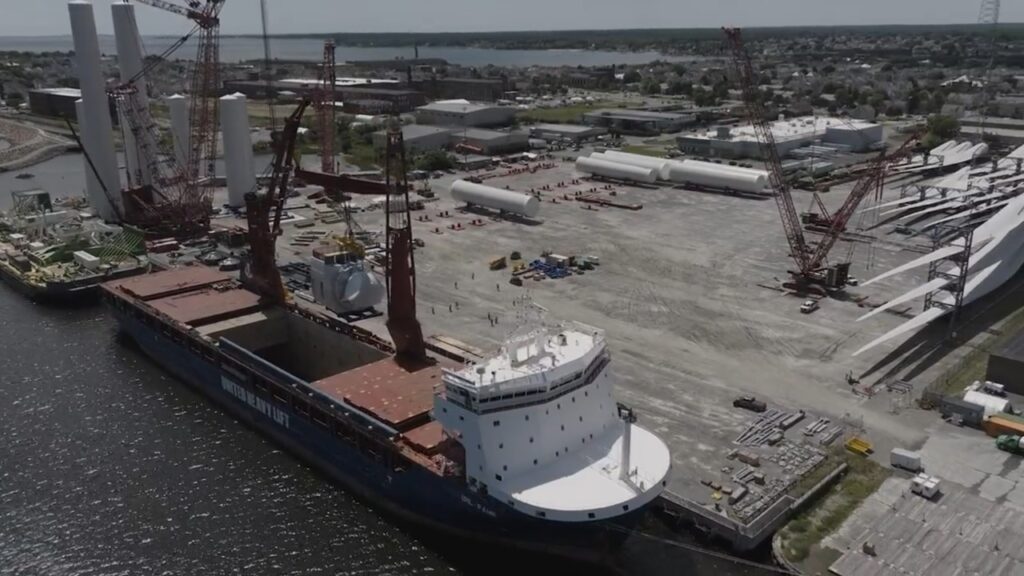 OEGとSOMACが国内洋上風力市場向けソリューション提供で提携