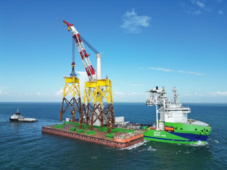 台湾の中能洋上風力で「Green Jade」によるジャケット設置