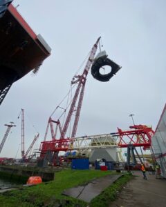 SEP船「Wind Orca」のアップグレード作業開始