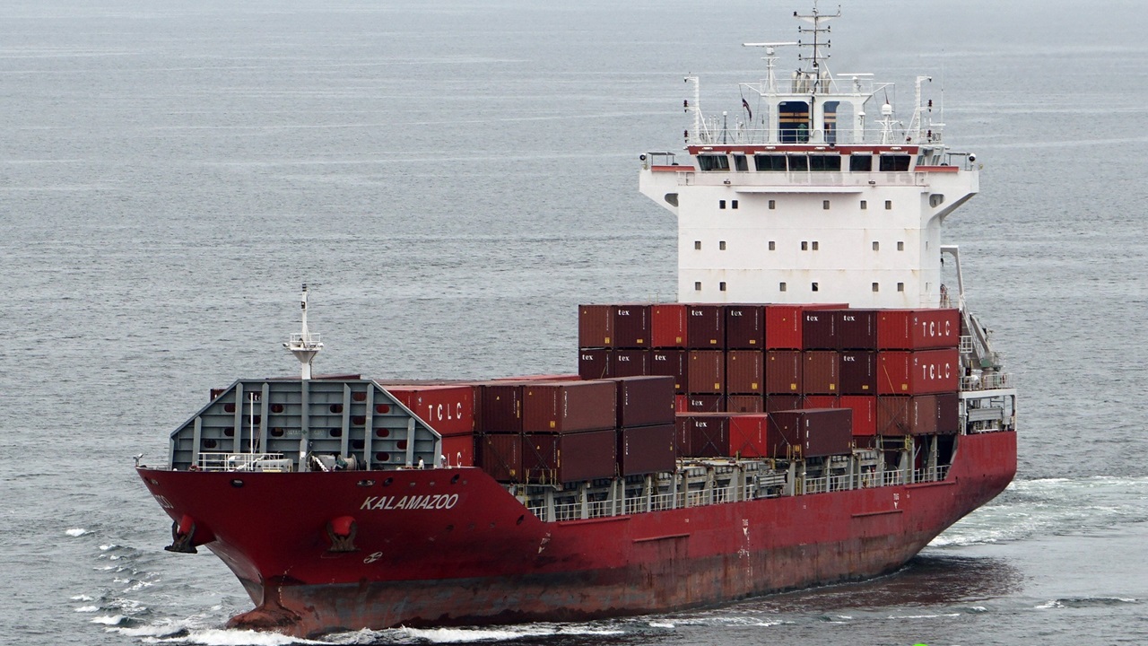 ONEが風力推進装置「VentoFoil」をコンテナ船に試験設置