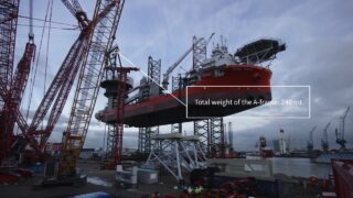 SEP船「Wind Orca」既設1,200トンクレーン撤去