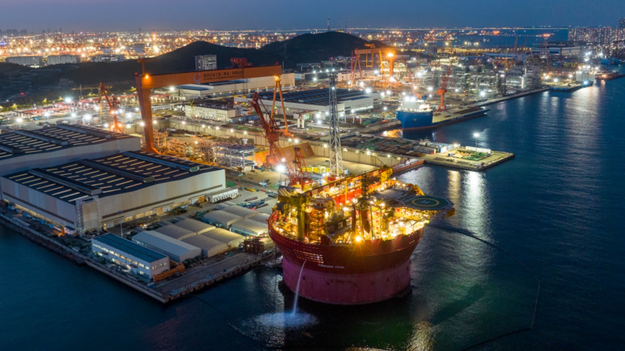 直径約90m、円筒型FPSO「海洋石油122」本体部分が完成