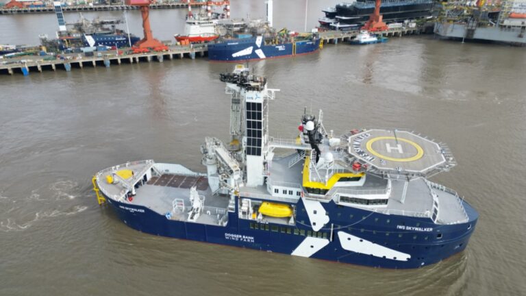 CSOV「IWS SKYWALKER」完成・引き渡し、中国出港