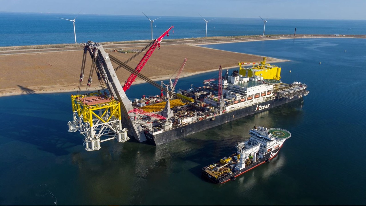 Allseasがドイツで洋上変電所2基の輸送・設置契約