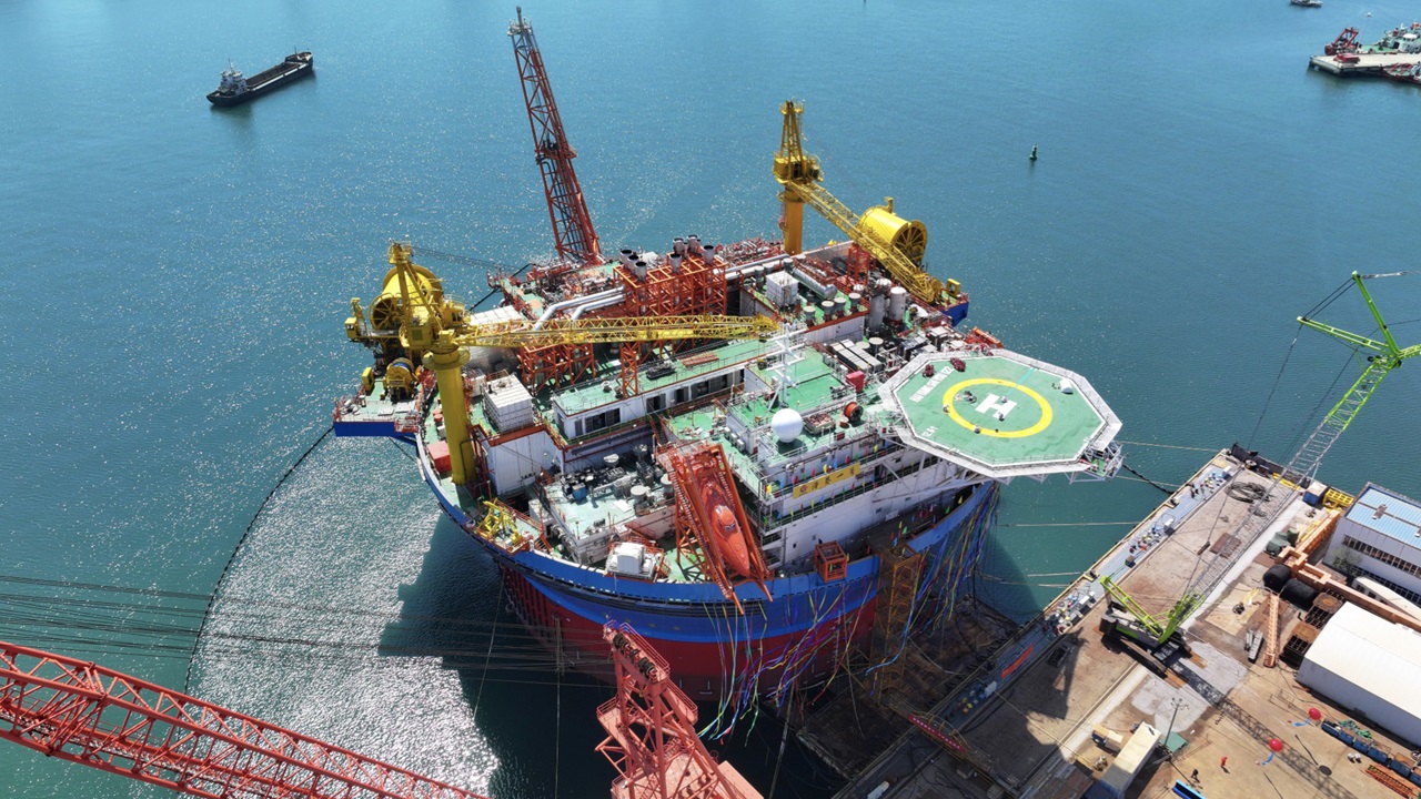 排水トン数10万トン、円筒型FPSO「海葵一号」完成