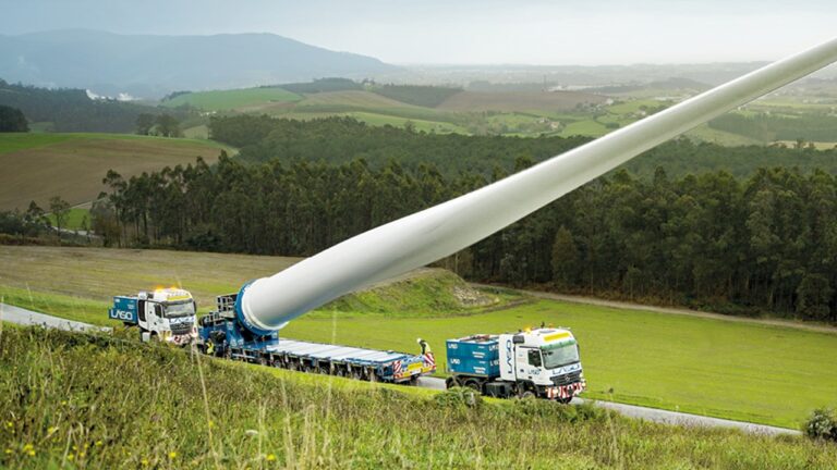 DENZAIがリープヘル2,500トン吊りCCを日本初導入