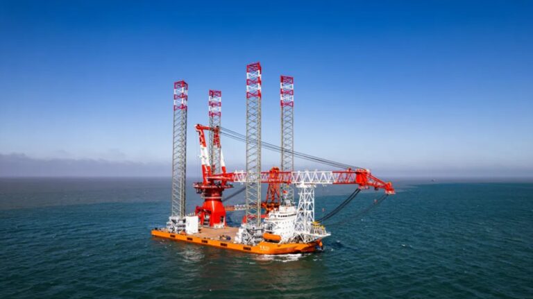 1,600トン吊りSEP船「海建020」海上公試完了