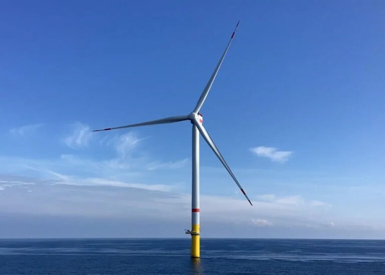 ドイツの「Gode Wind 3」最初の11MW風力タービン設置