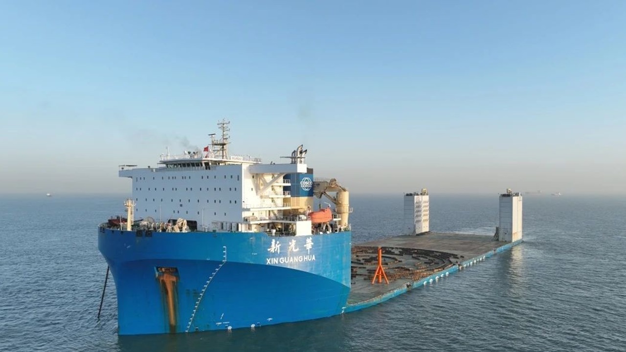 アジア最大の円筒型FPSO「海葵一号」輸送準備完了