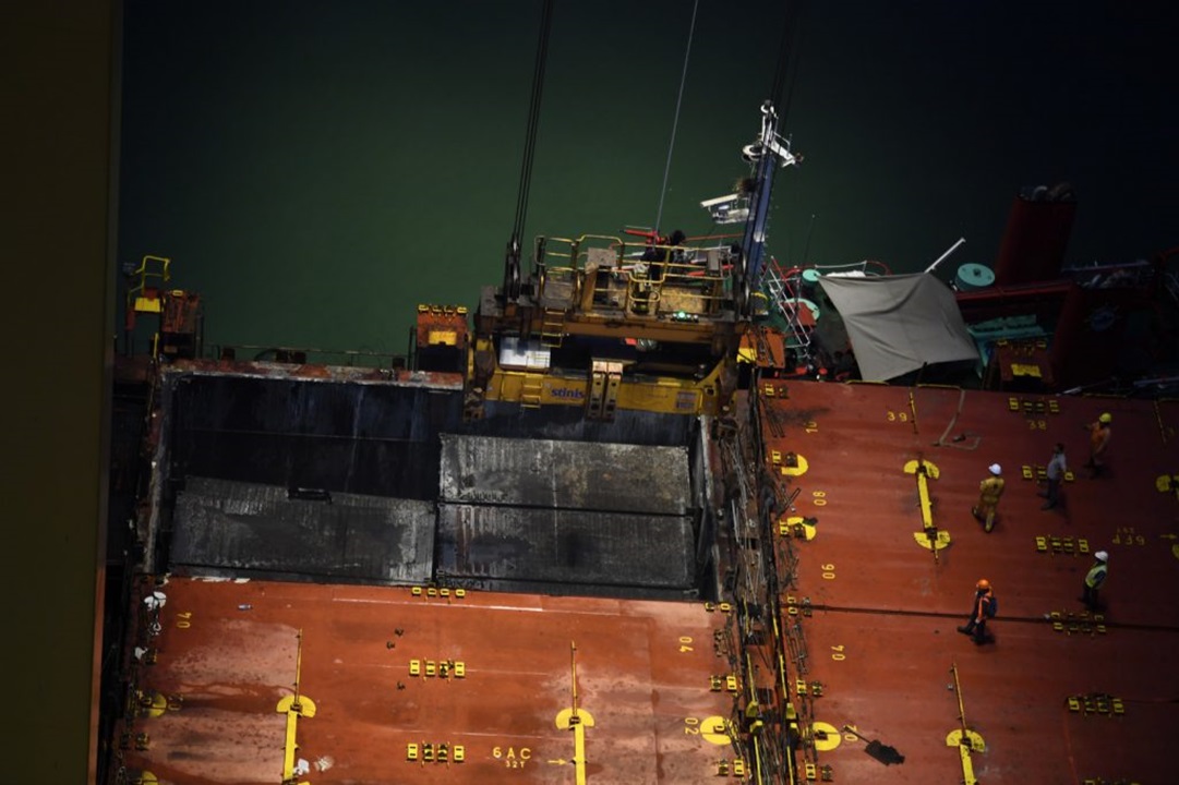 スリランカの「MSC CAPETOWN Ⅲ」で爆発を伴う火災発生