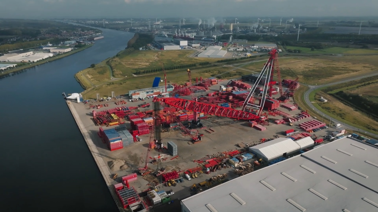 Mammoetリングクレーン「SK6000」テストプログラム完了