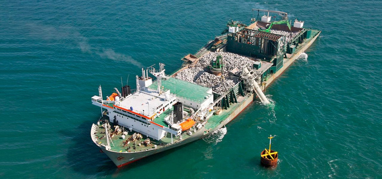 世界最大となる根固石設置船の改造計画をBoskalisが発表