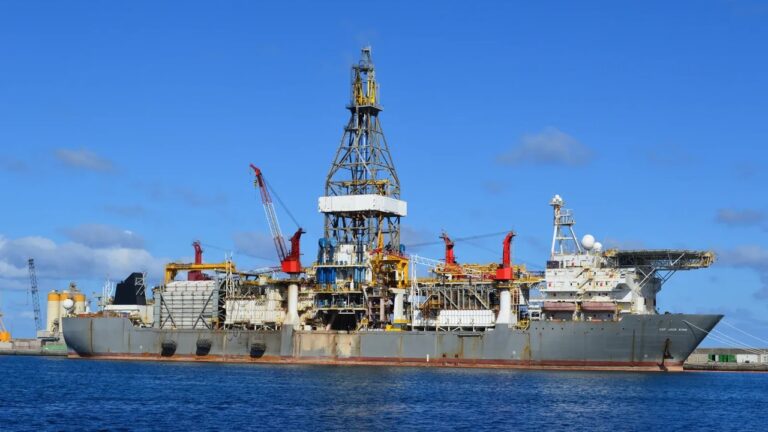 世界最大となる根固石設置船の改造計画をBoskalisが発表