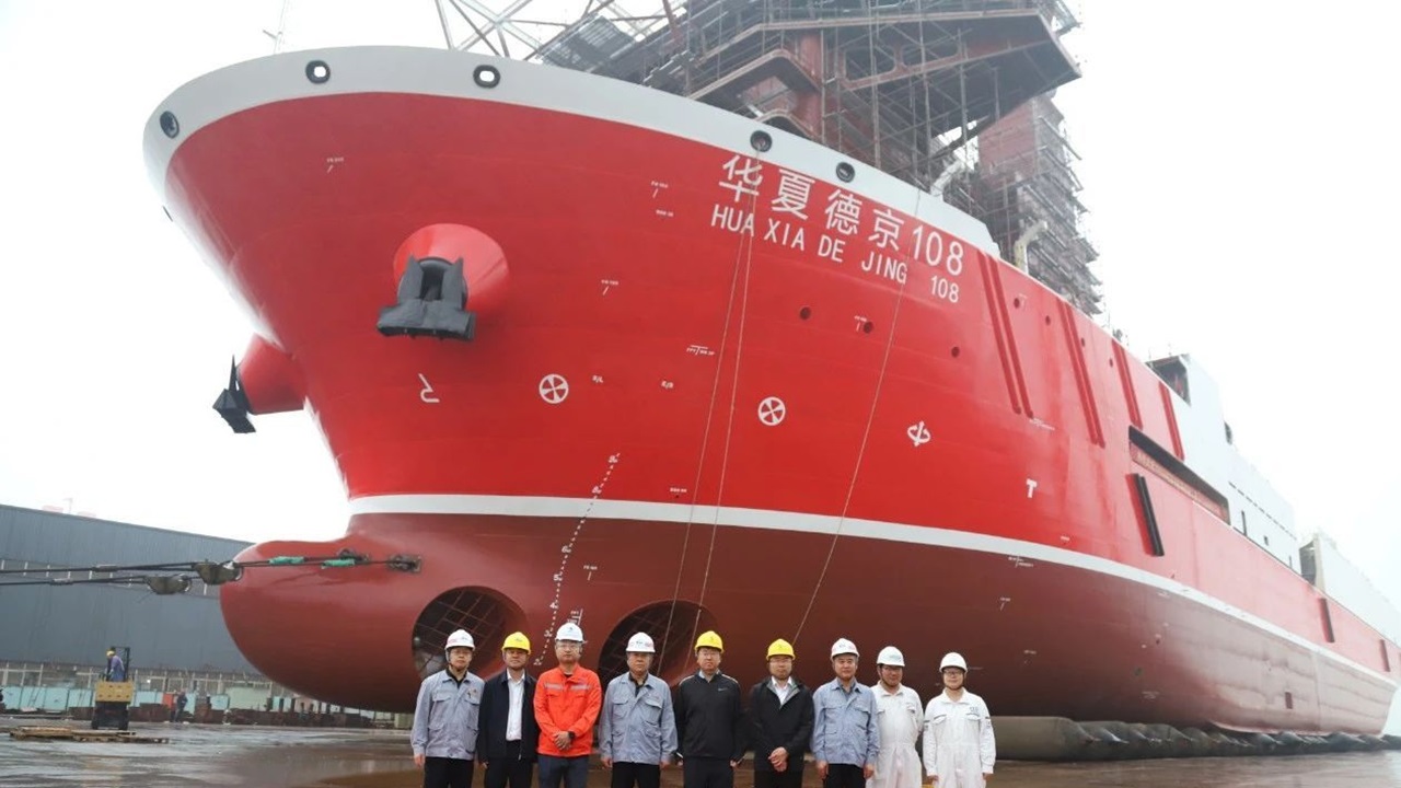 積載能力15,000トンのケーブル設置船「华夏德京108」進水