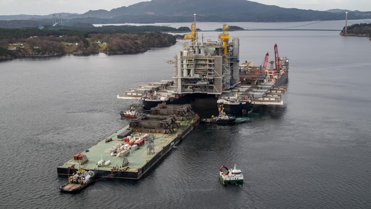 Allseasが広船国際と半潜水式運搬船の建造契約締結